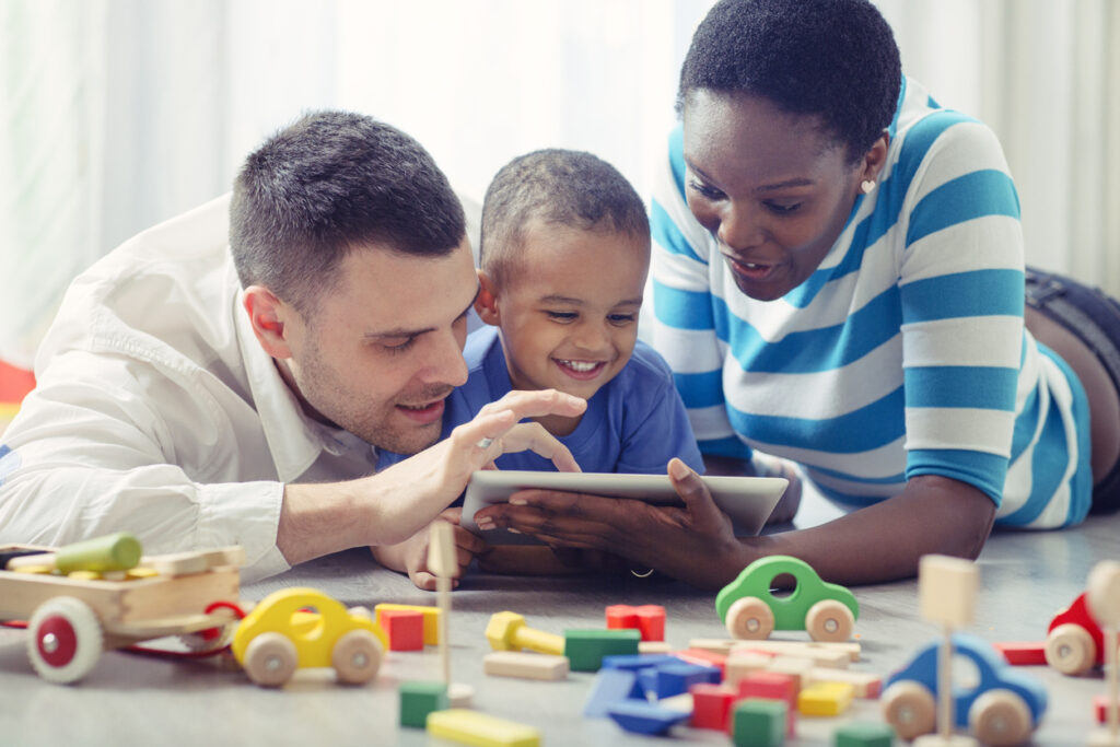 Tips for Balancing Screen Time and Family Activities